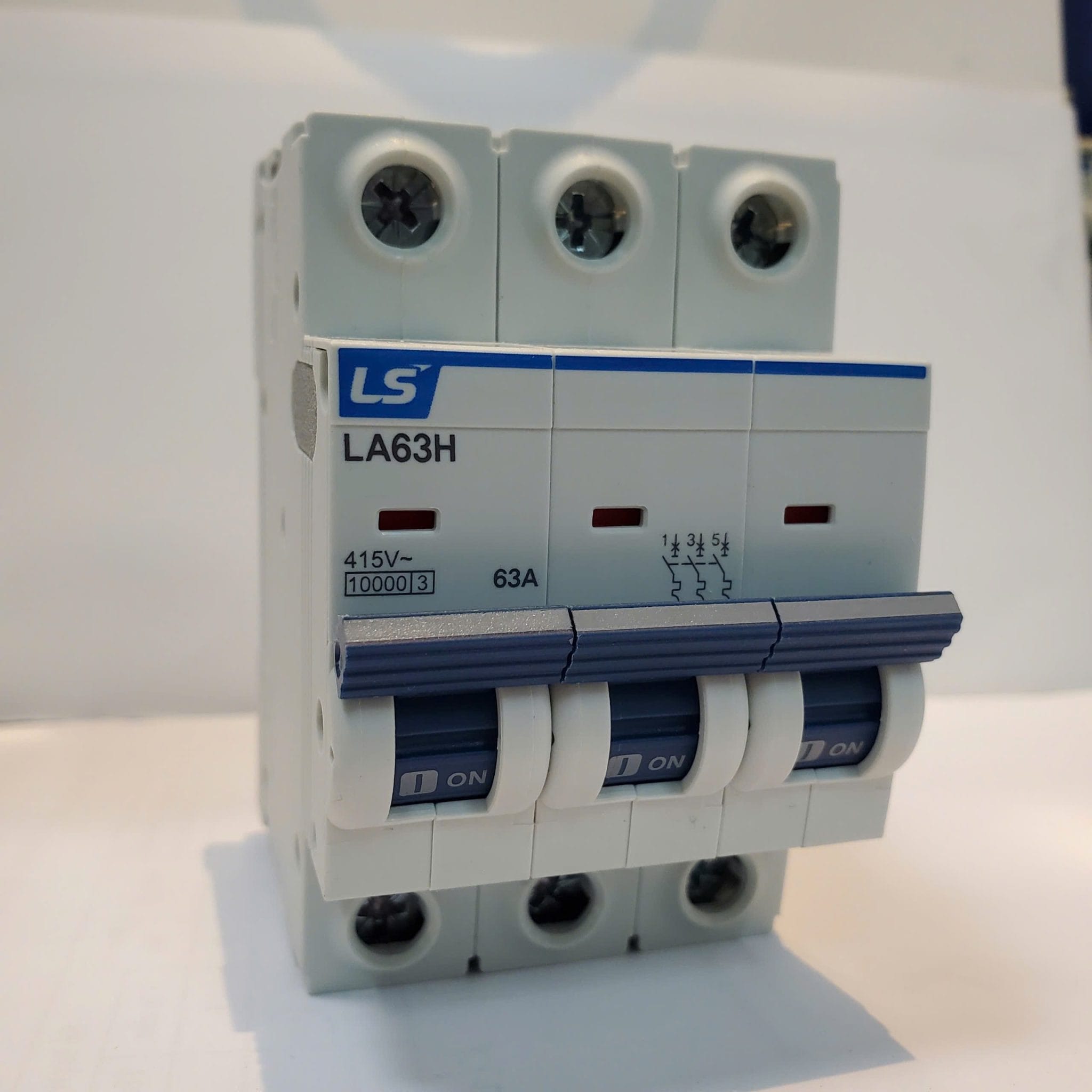 LA63H MCB LS Aptomat 3P-16A -10kA - Lý Ngân Electric